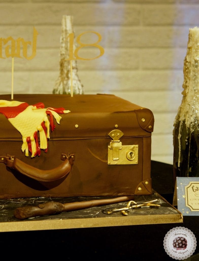 Fantastic Beasts Cake - Mericakes - Cake Designer