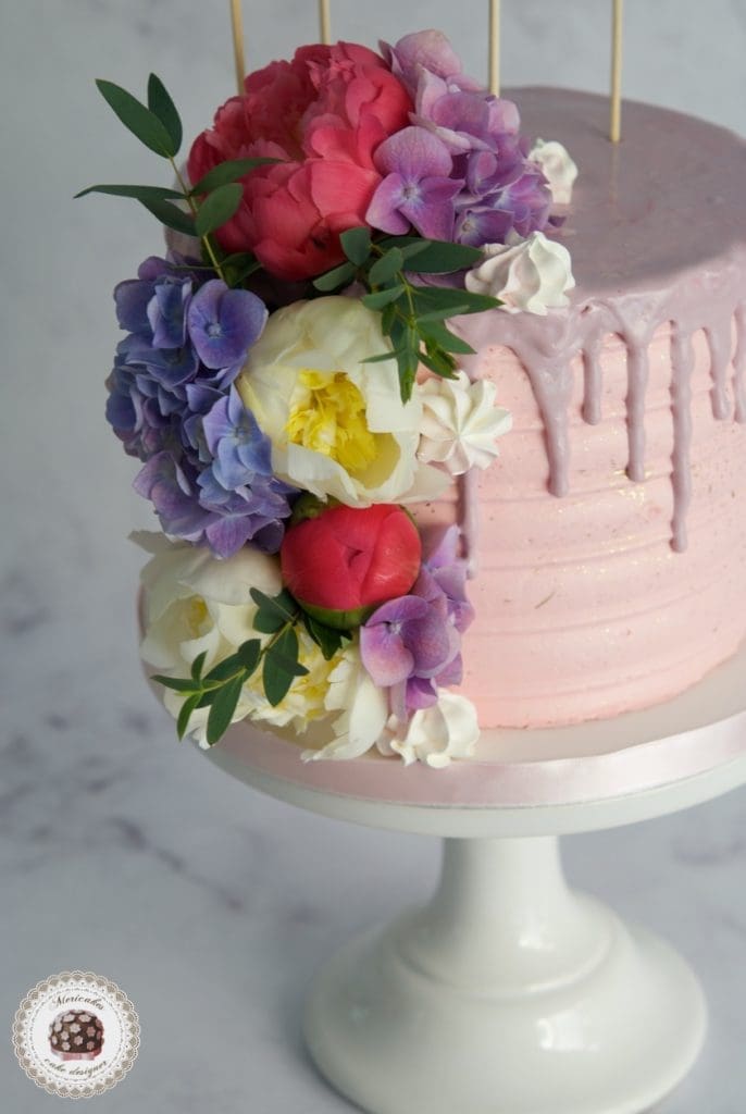 Flower Drip Cake - Tarta aniversario flores naturales