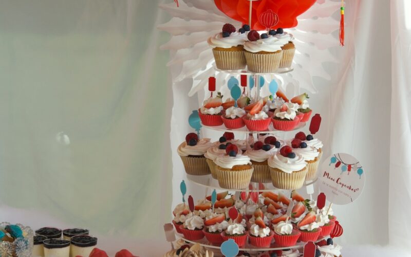 Winter Solstice dessert table - Mericakes - Cake Designer